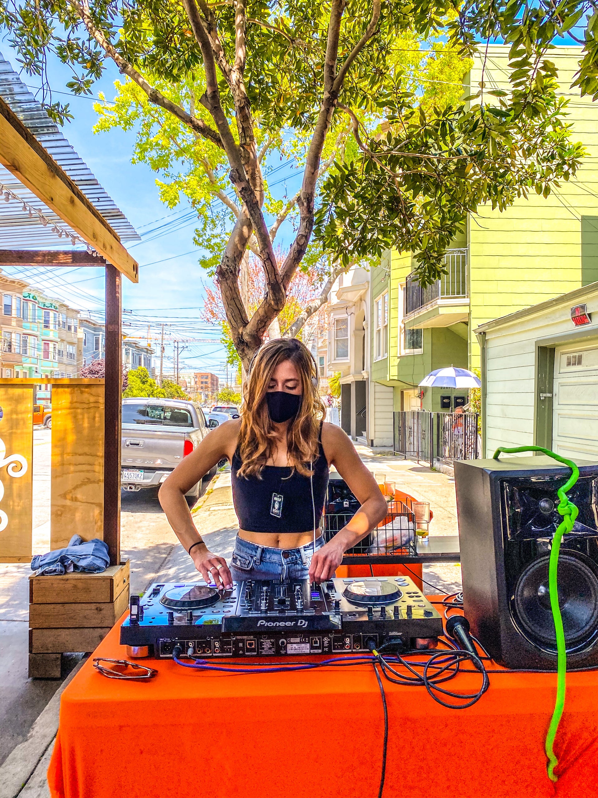 Stephy V | Funky Female Inspiration On The Rise | Funky Mello